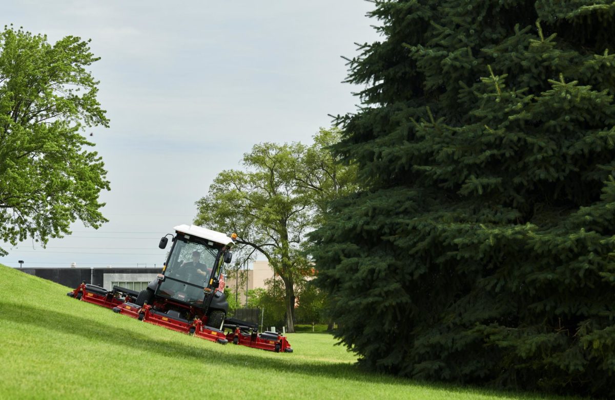 Toro Groundsmaster 5900 Series Ride-on Mowers - Rotary Mowers ...