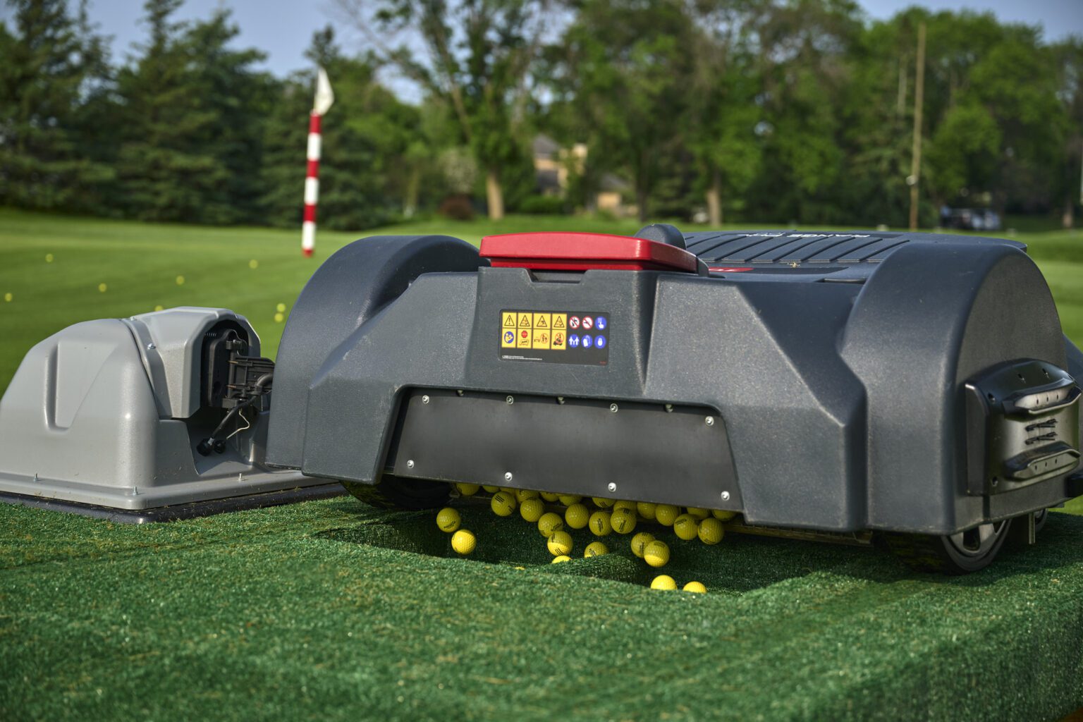 Toro Range Pro™ 100 | Autonomous Golf Ball Picker - Parkland - Lawn ...