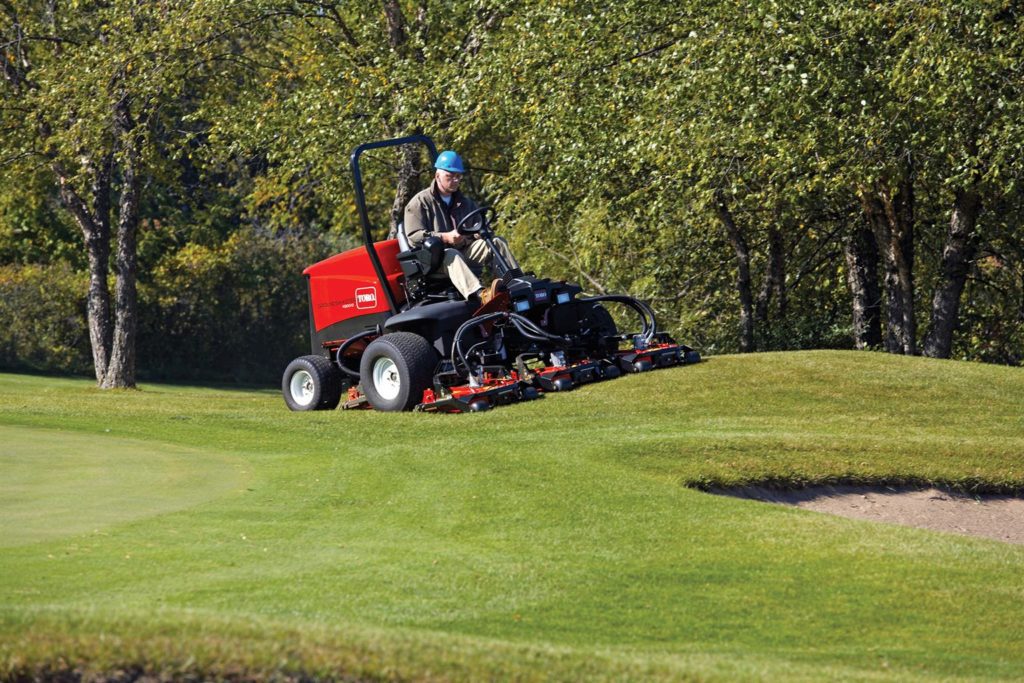 Toro Groundsmaster® 4300-D Ride-on Mower - Parkland - Lawn & Land ...