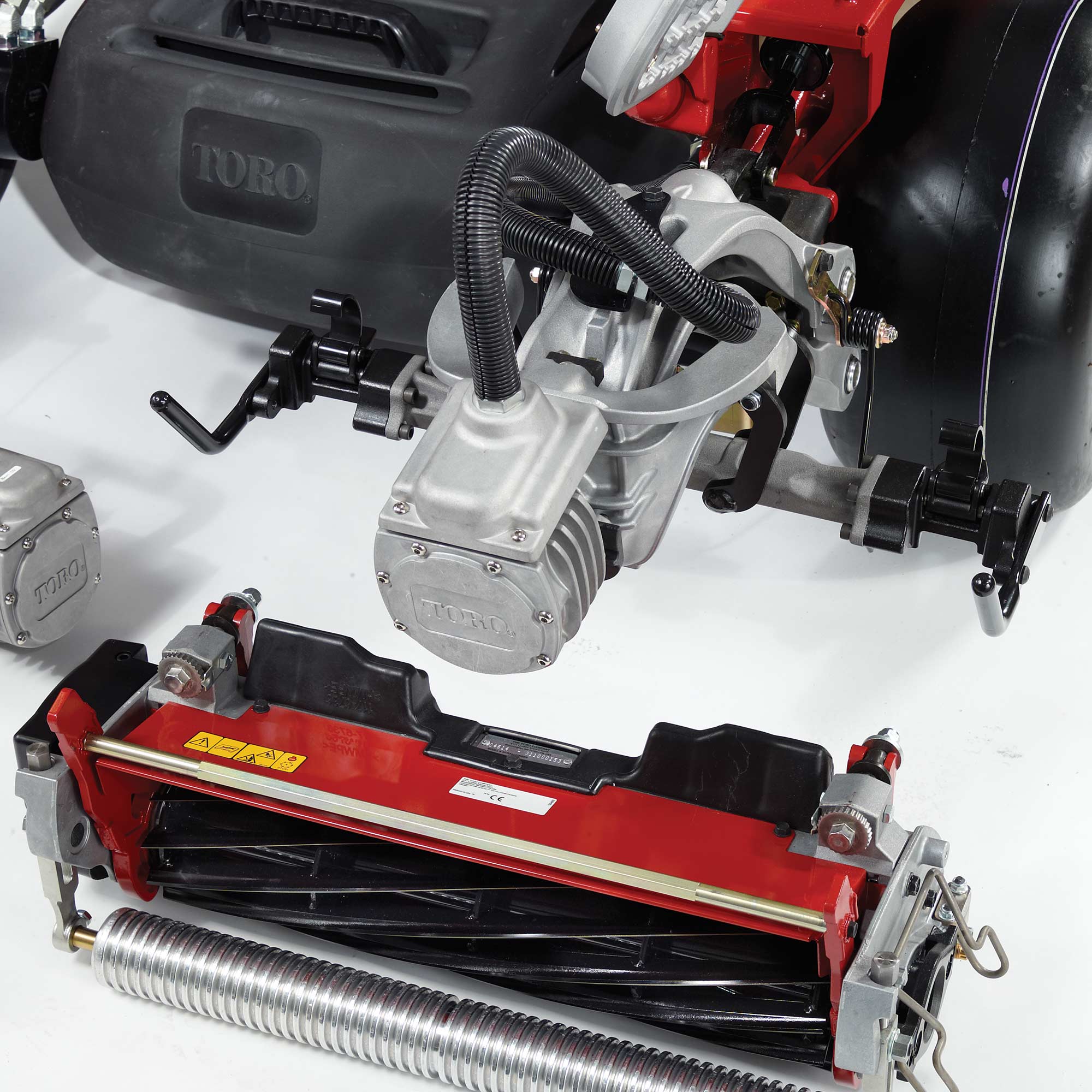 Toro Greensmaster eTriFlex 3370 | Ride-on Greens Mower - Parkland ...