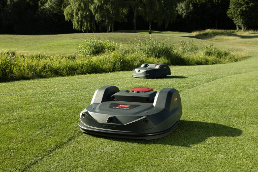 Toro Turf Pro™ 500 | 40" Autonomous Mower - Parkland - Lawn & Land ...